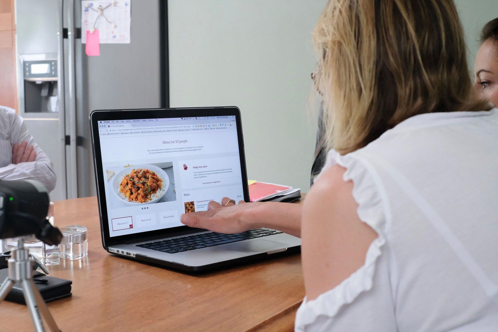 Designing an end-to-end in-home catering service – Robin Bini Schneider